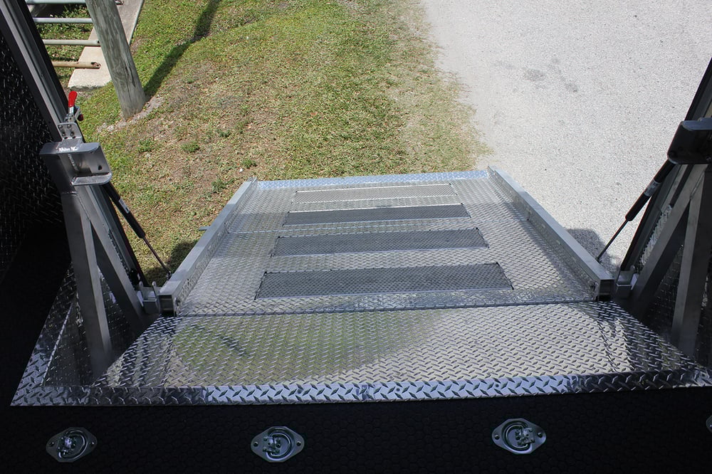 Bomb Squad Trucks │ EOD Vehicles │ Frontline Communications